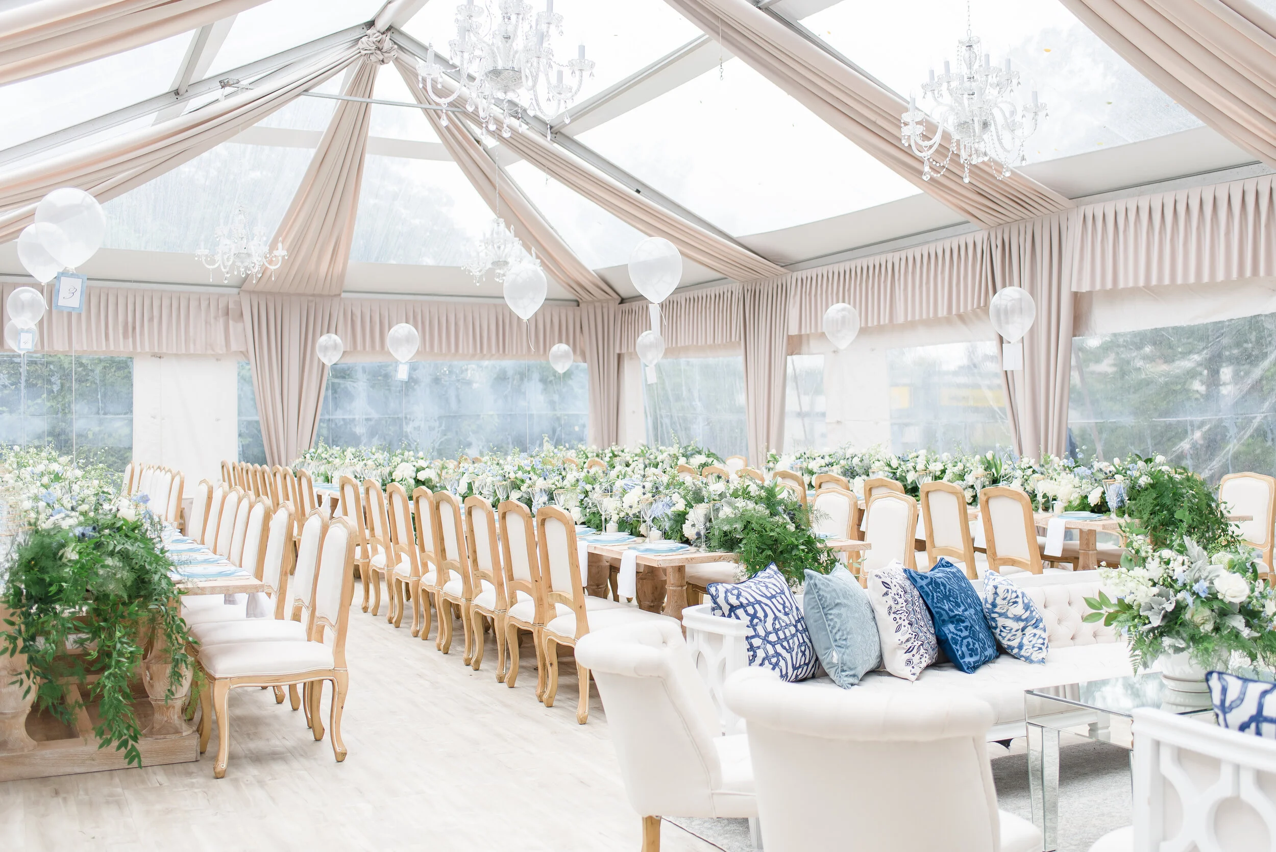 Extravagant Outdoor Wedding Receptions