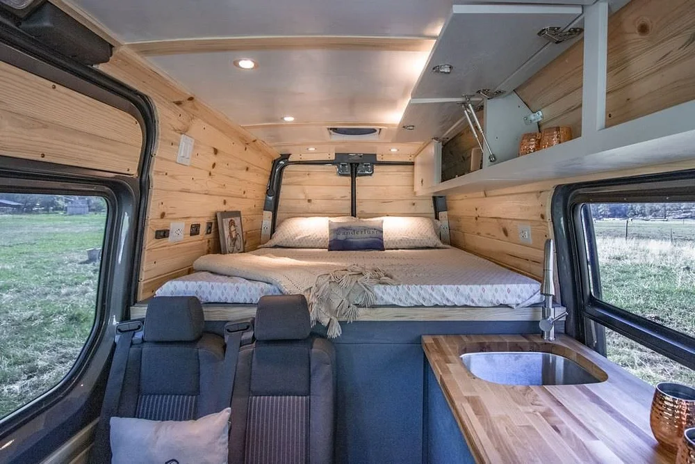 4x4 Custom off road camper van-camper van