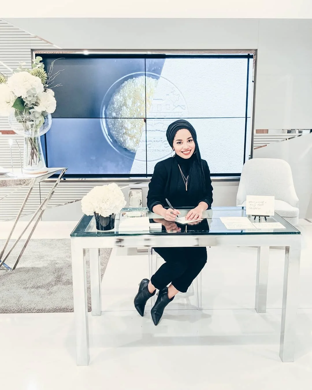 Roessein Art | Toronto Calligrapher, Illustrator, Engraver