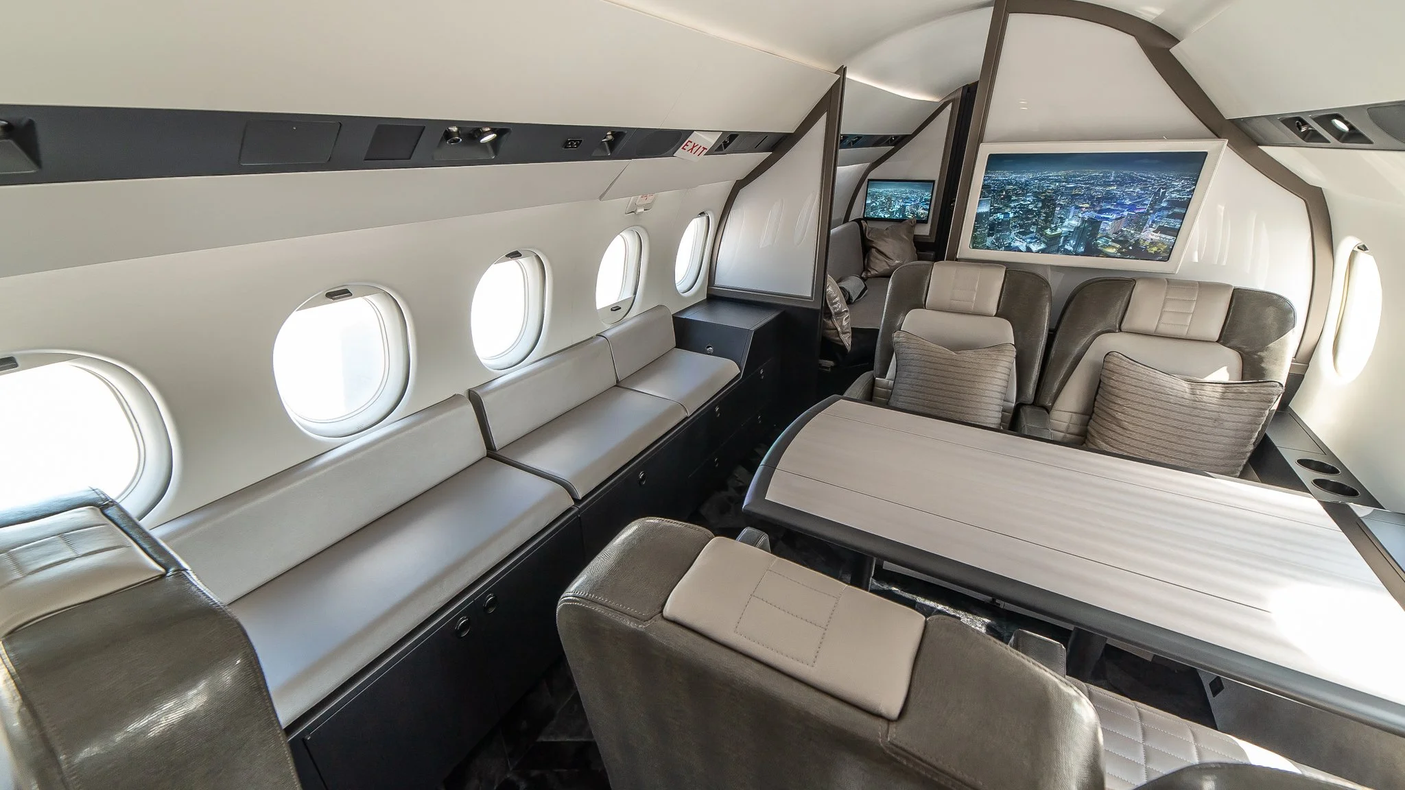 Falcon 900c | SmartJets