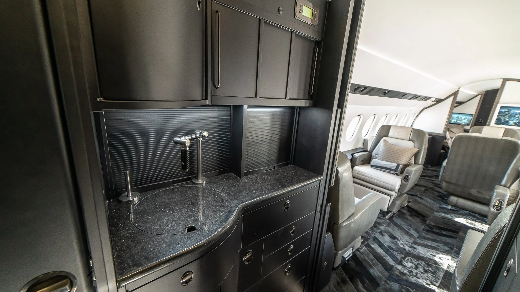 Falcon 900c | SmartJets