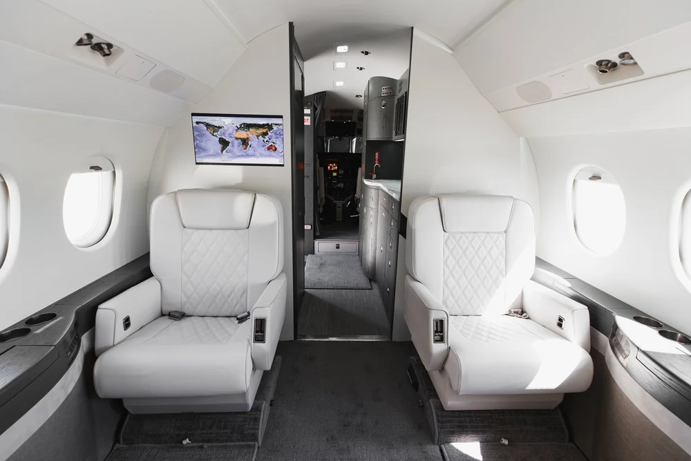 2000 Falcon 2000 | SmartJets