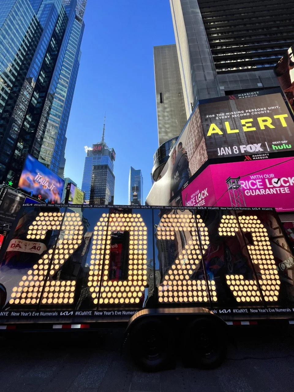 NYC — Average Socialite