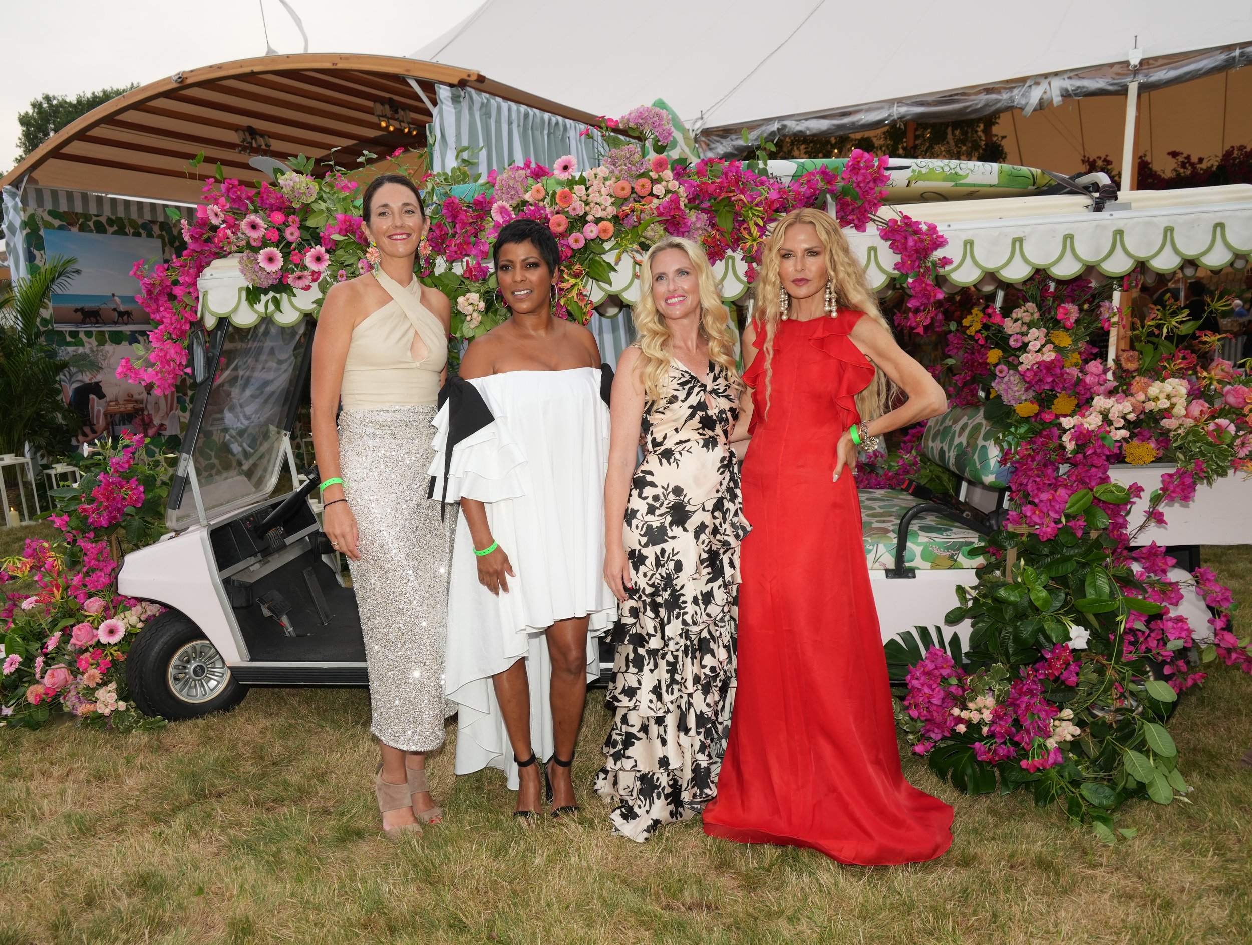 Hamptons — Average Socialite