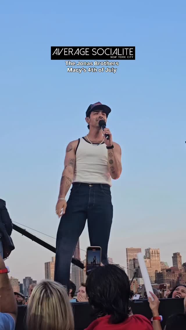 CHAGEE GRAND OPENING, LA — Average Socialite