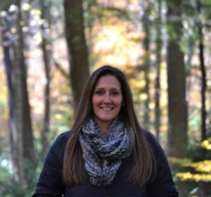Julia Guthrie — Dr Lin & Associates
