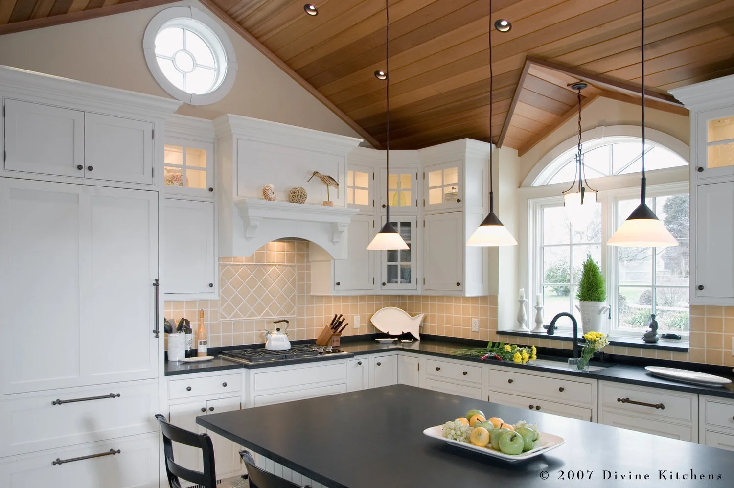 CAPE COD TRANSITIONAL TRADITIONAL KITCHEN BEADBOARD CEILING — Divine ...