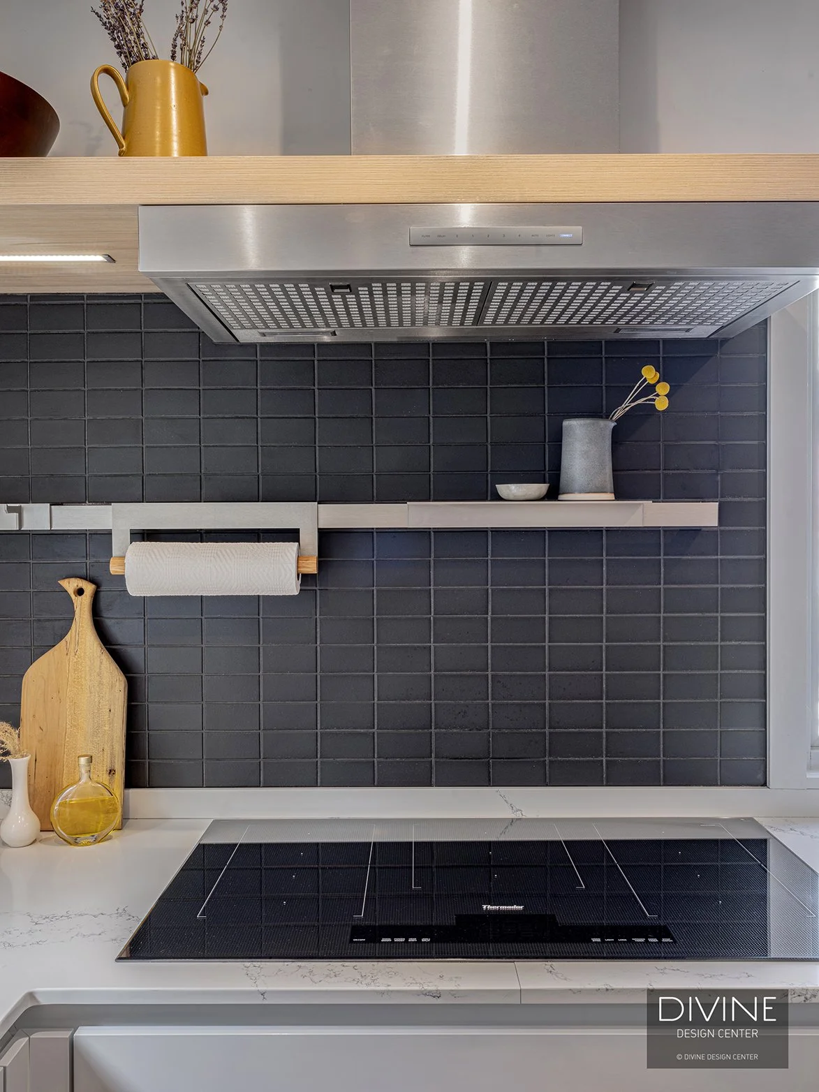 Cambridge Compact Modern Kitchen — Divine Design Center