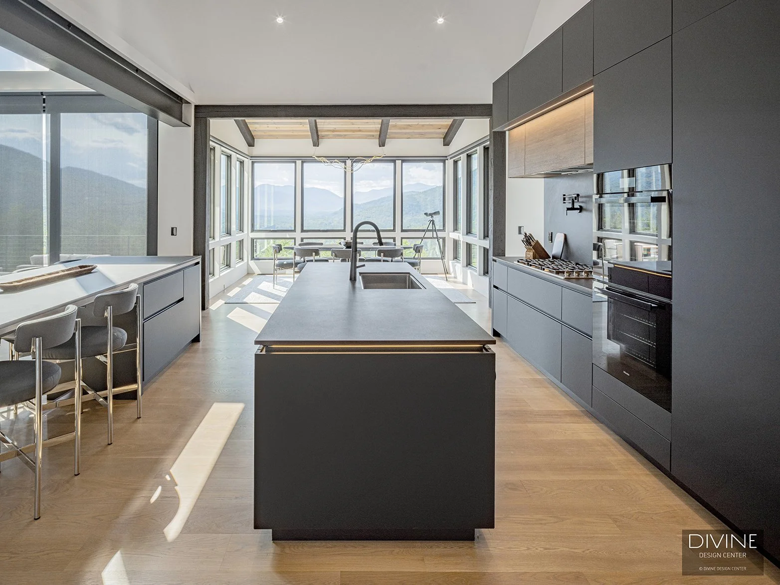 Bartlett NH Open-Concept Modern Kitchen — Divine Design Center