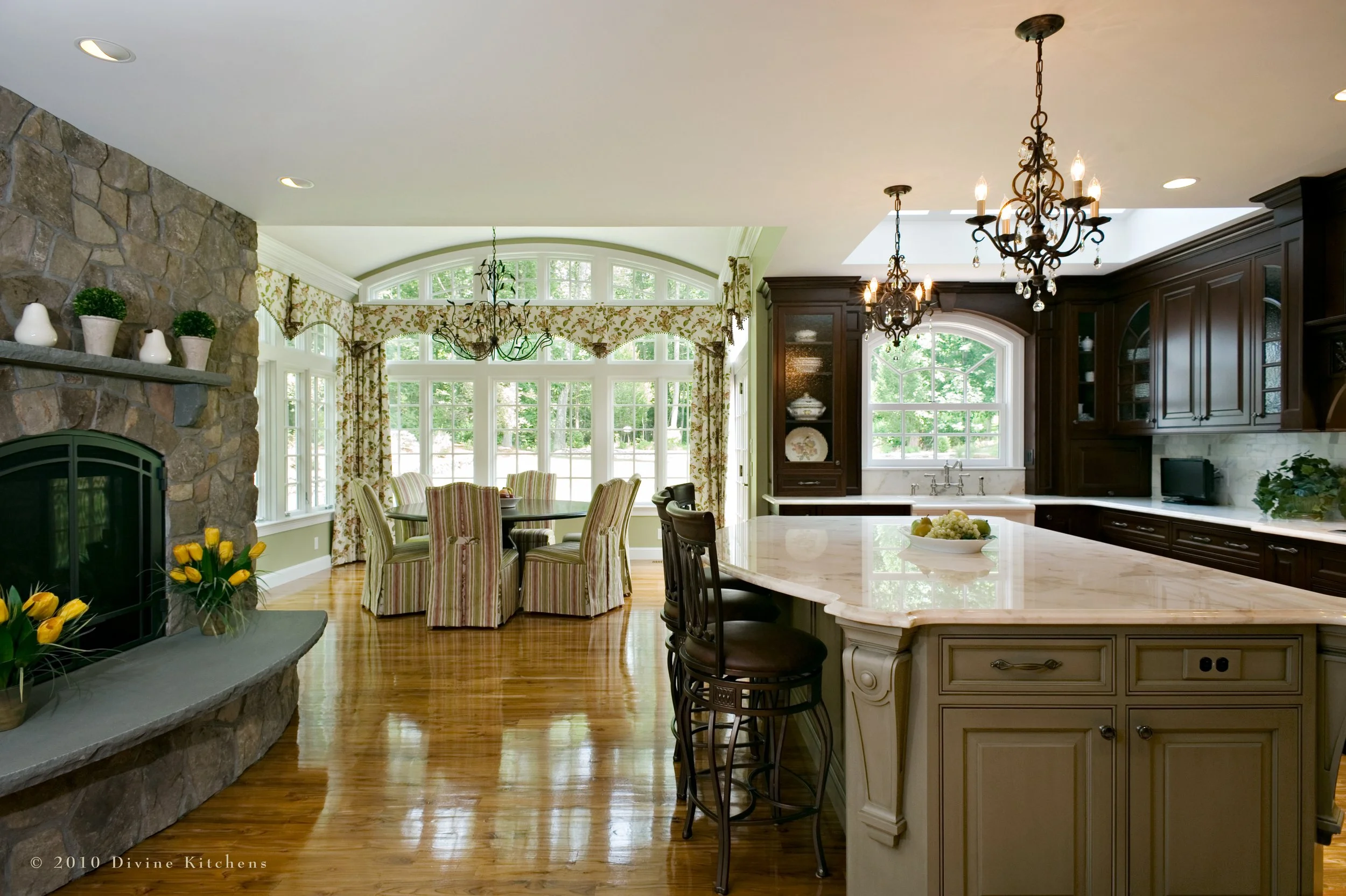 Boston Award Winning Traditional Kitchens — Divine Design Center