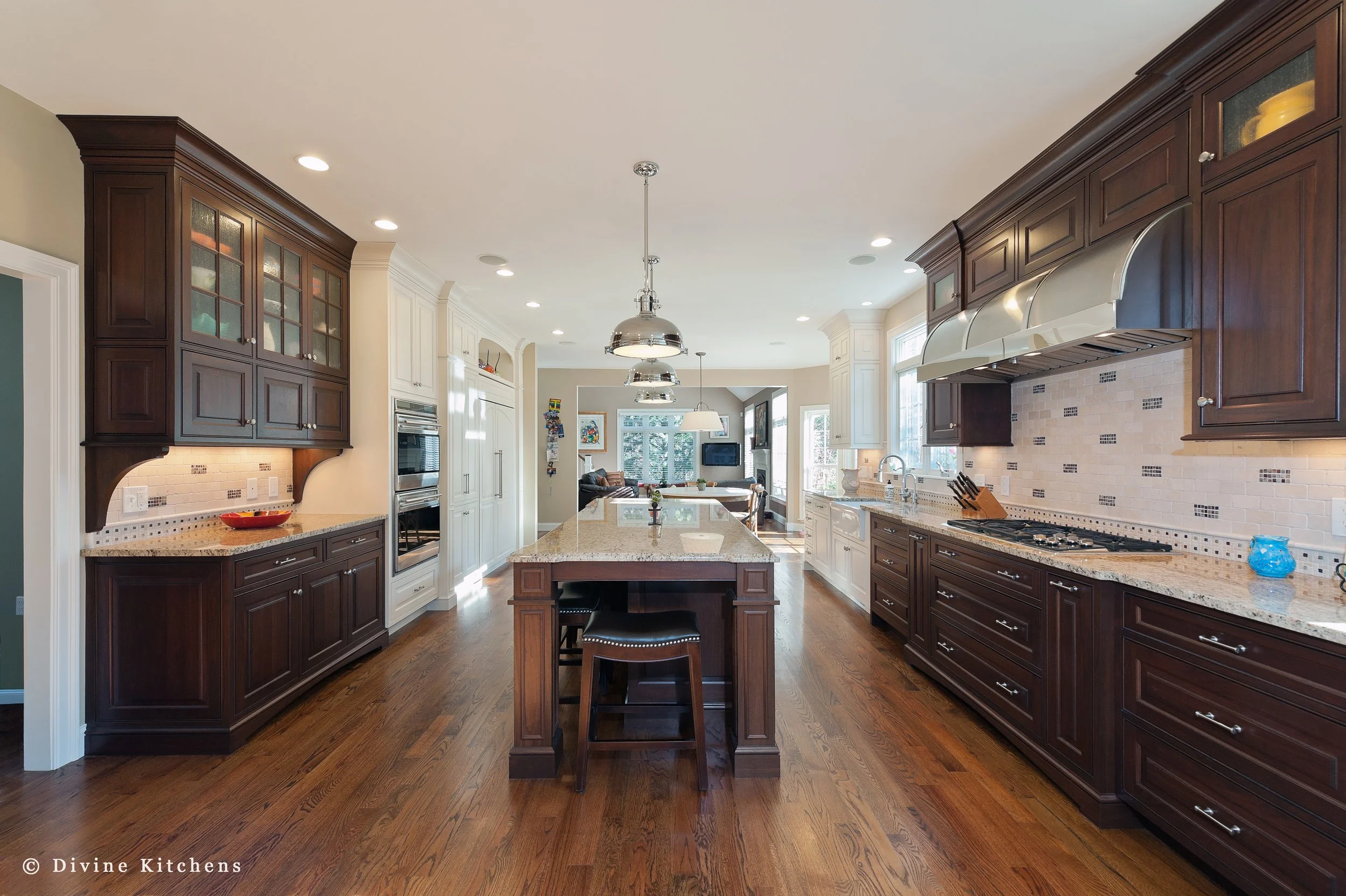 Boston Award Winning Traditional Kitchens — Divine Design Center