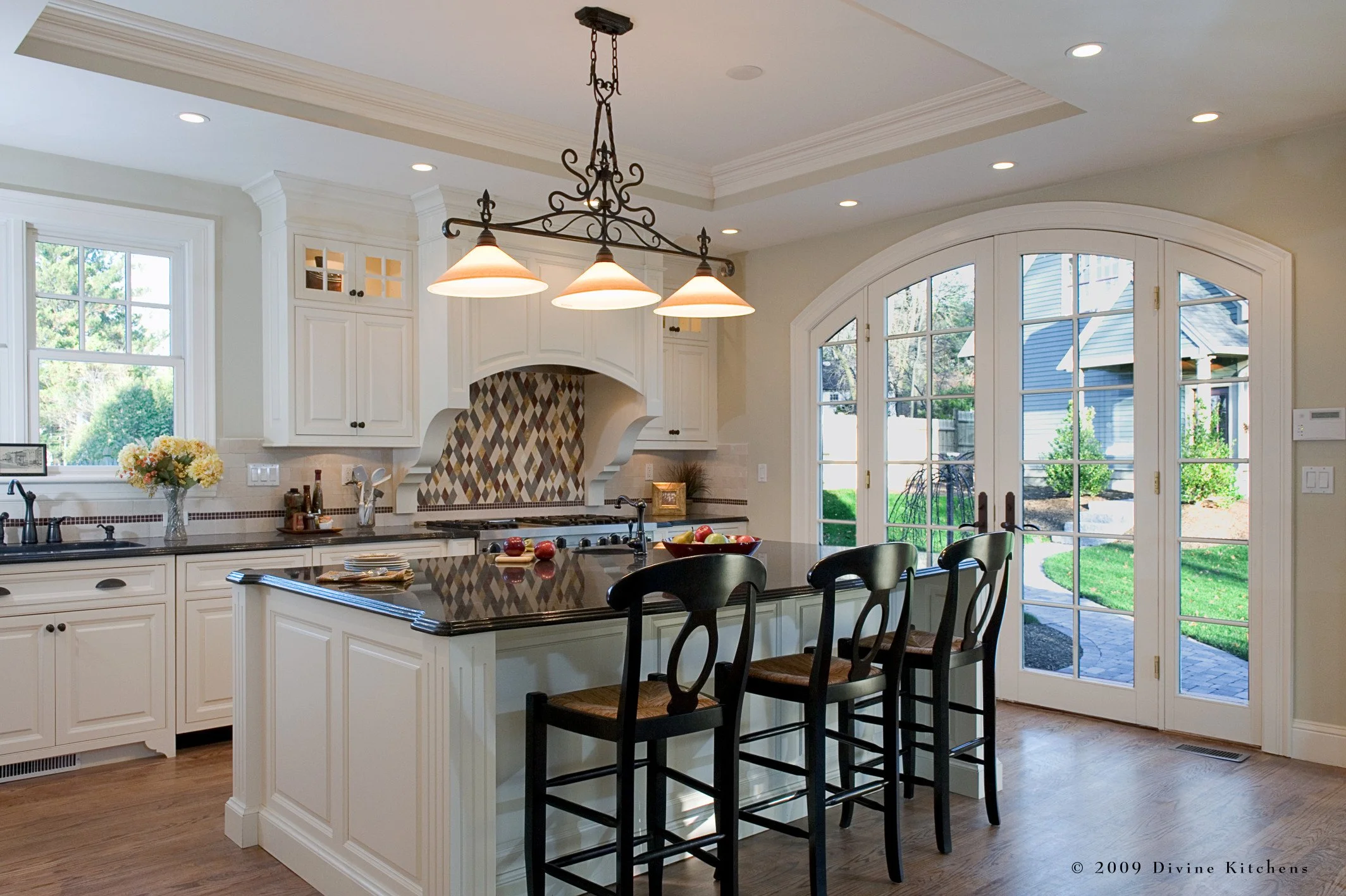 Boston Award Winning Traditional Kitchens — Divine Design Center