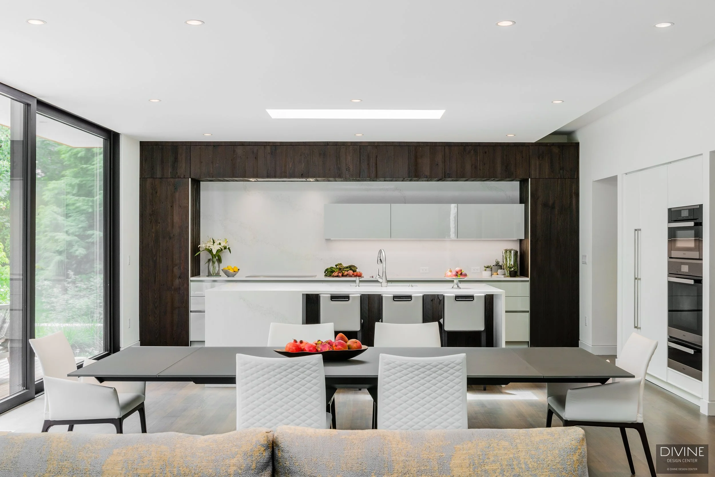 Modern Kitchen And Dining Room Design