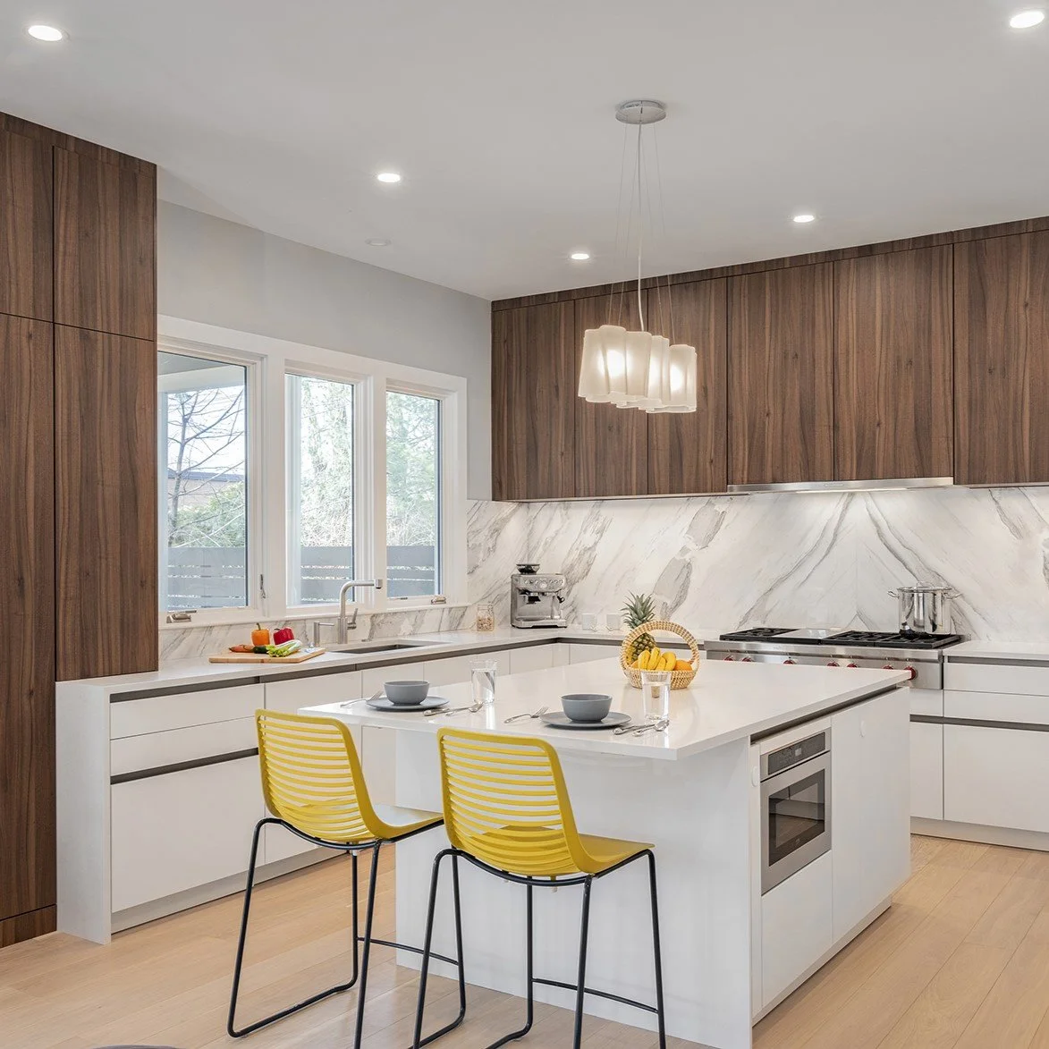 BOSTON WESTON CONTEMPORARY MODERN LEICHT KITCHEN — Divine Design Center