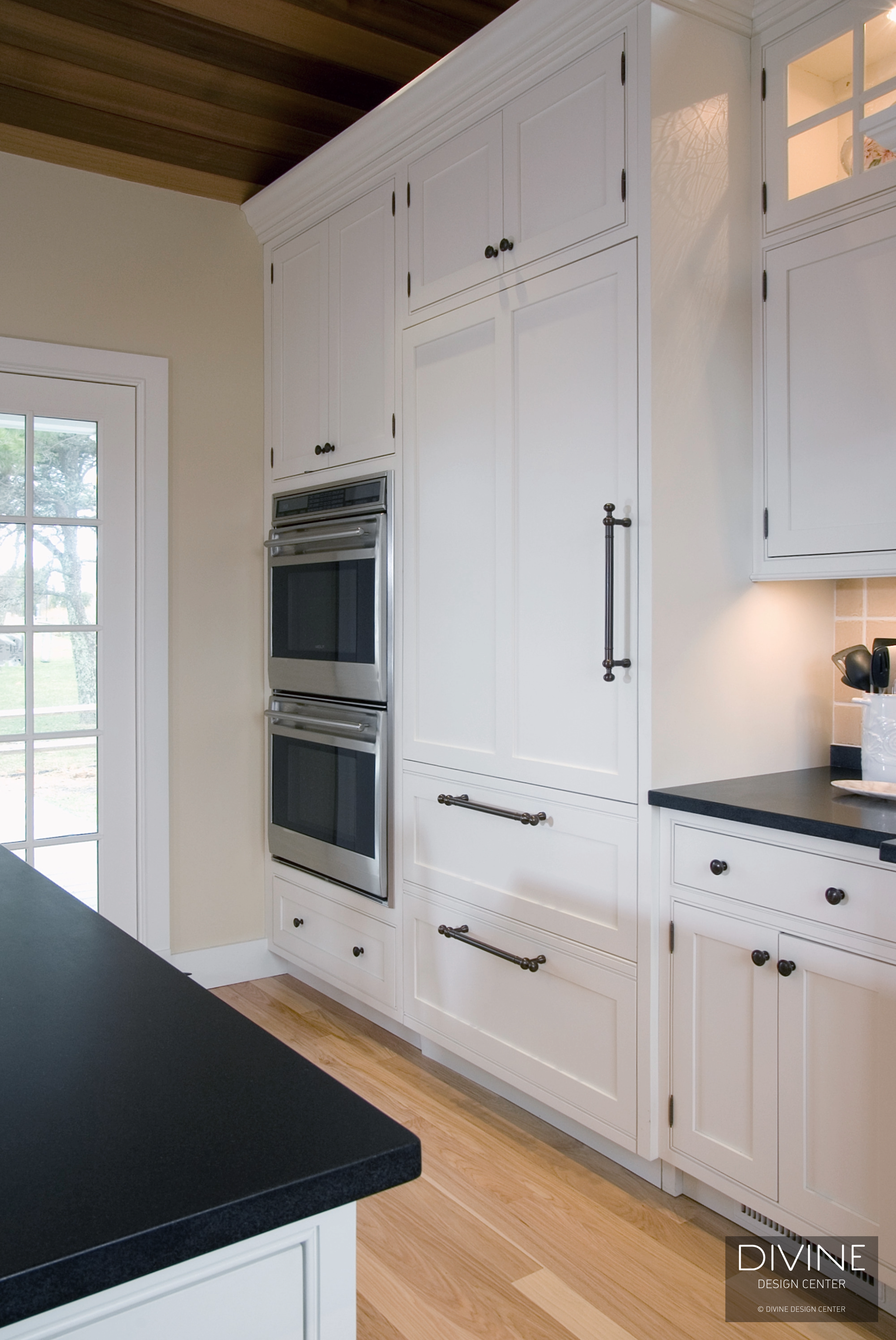 Cape Cod Transitional Kitchen Beadboard Ceiling — Divine Design Center