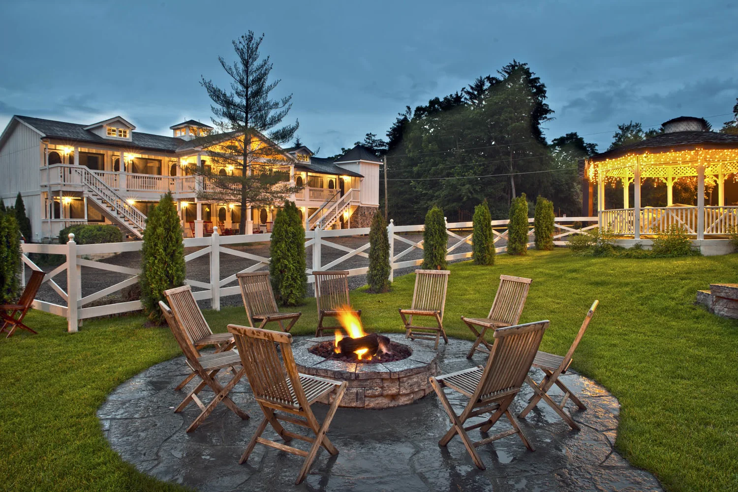 Maxwell Mansion - Lake Geneva Boutique Hotel & Event Venue