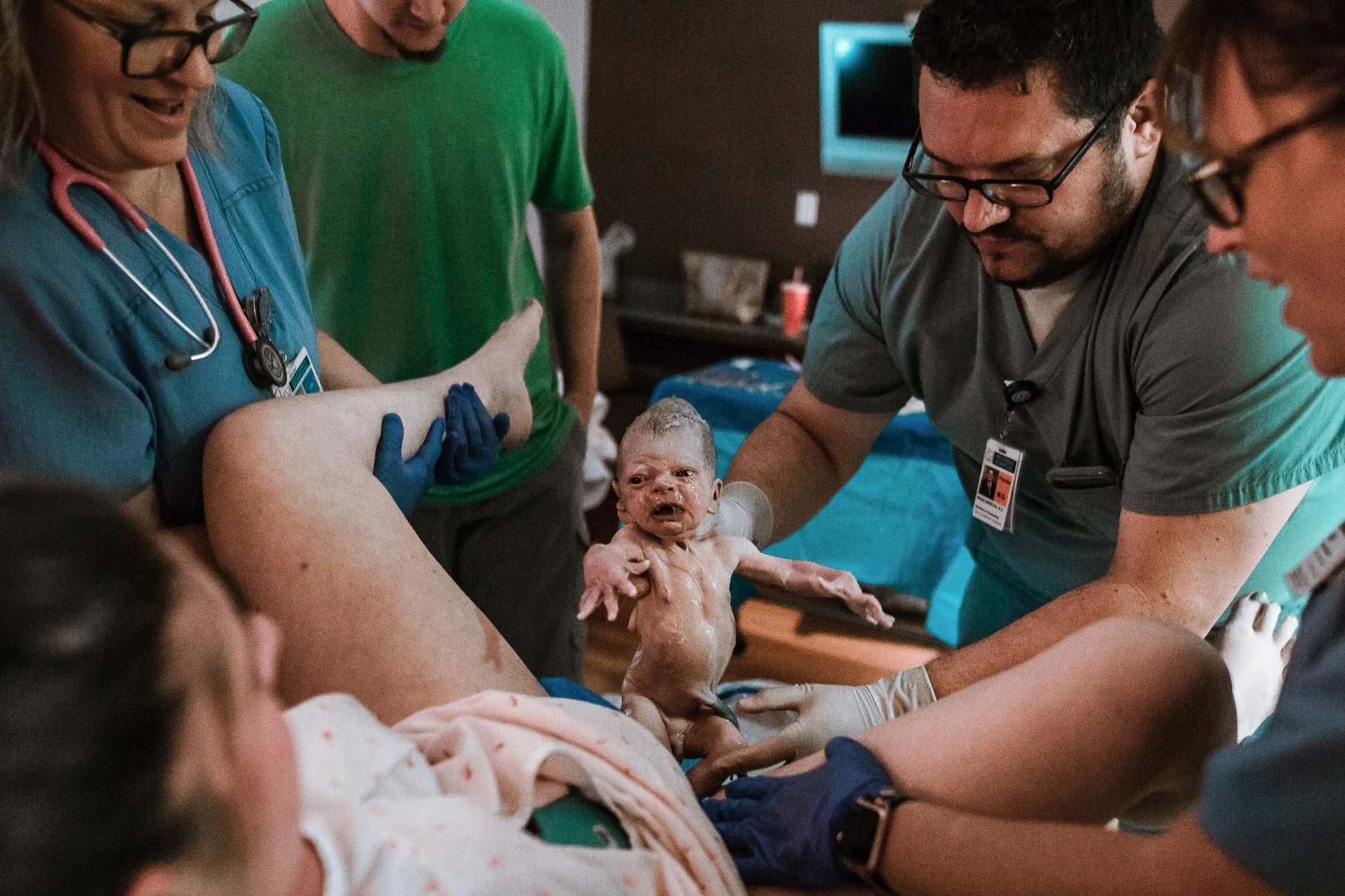 Birth Reaction Photos, Jennifer Mason - Michigan Birth Photographer ...