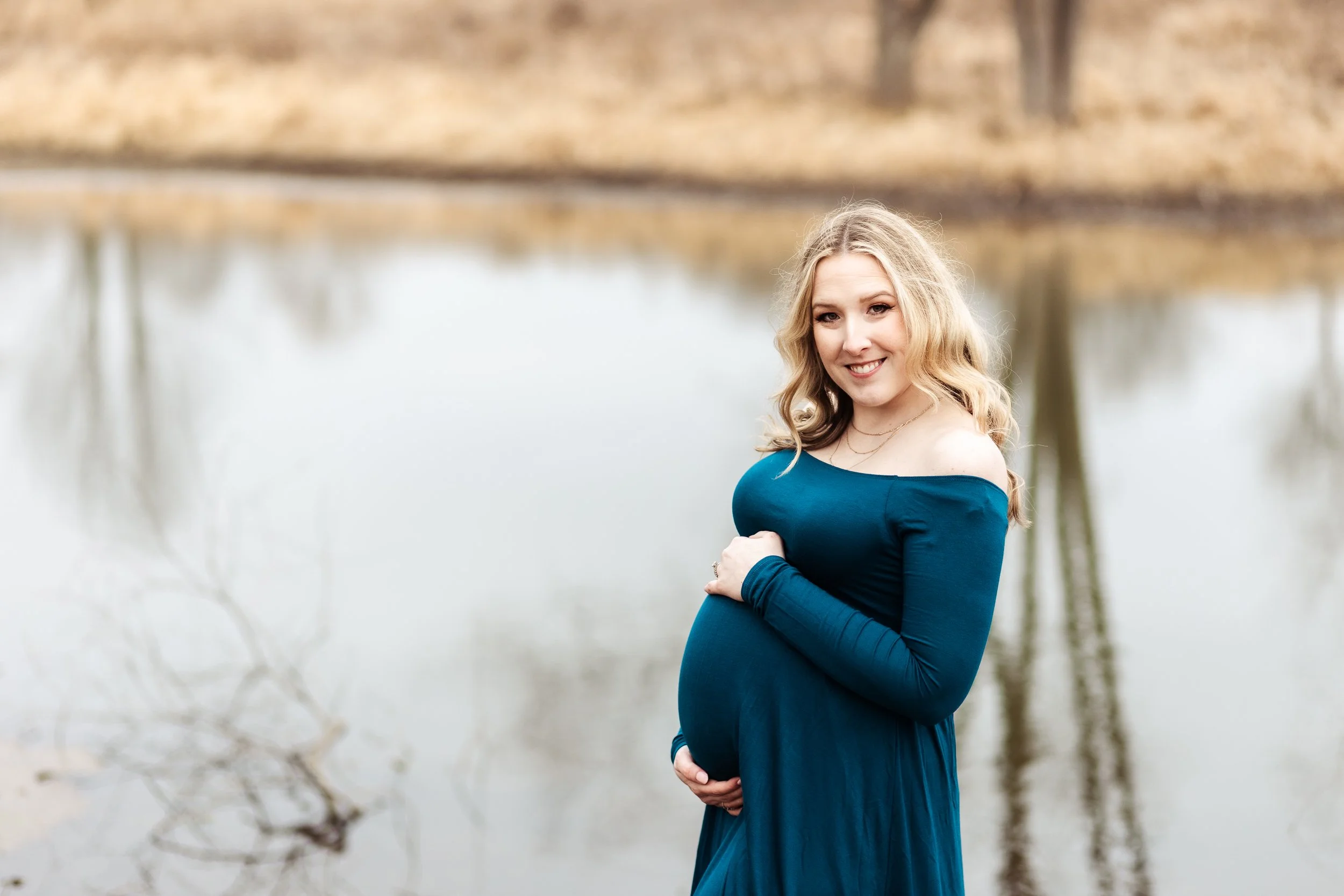Pregnancy Photography at West Lake in Chelsea, Michigan — Jennifer ...