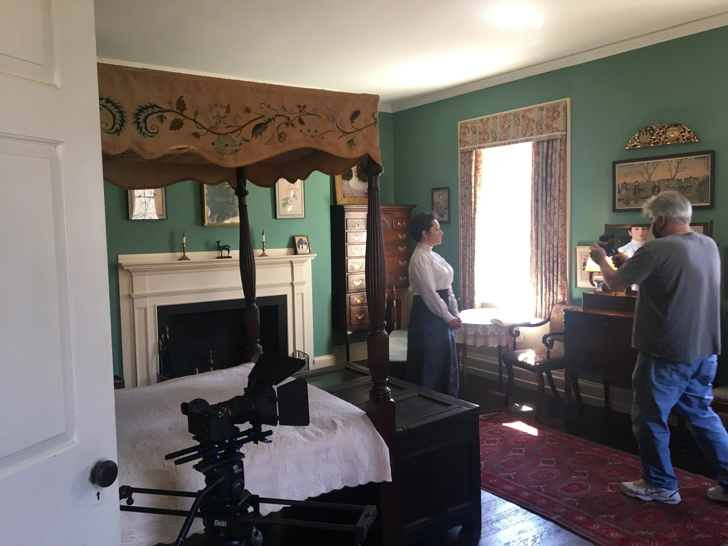 I GIVE YOU MY HOME FILM — Guerilla Opera