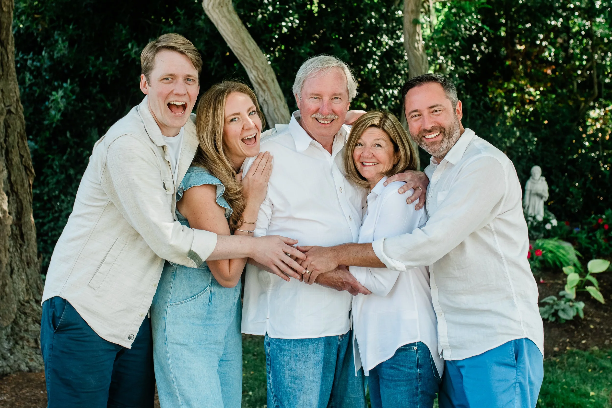 Capturing Generations | The Significance of Extended Family Photo ...