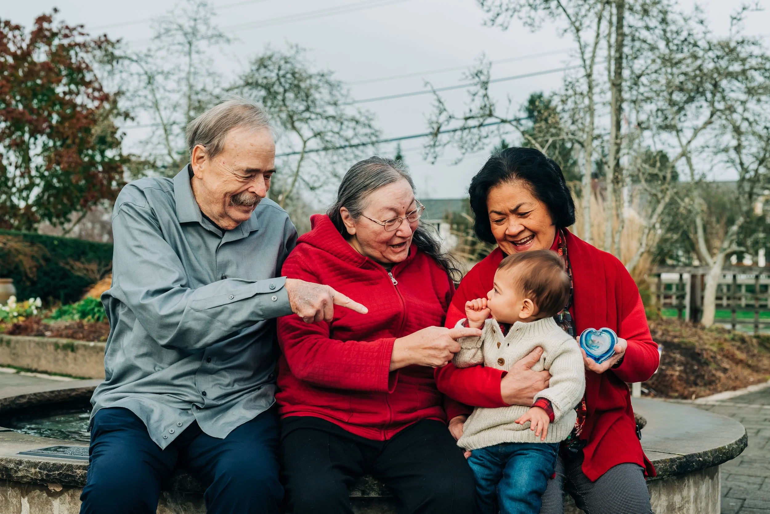 Capturing Generations | The Significance of Extended Family Photo ...