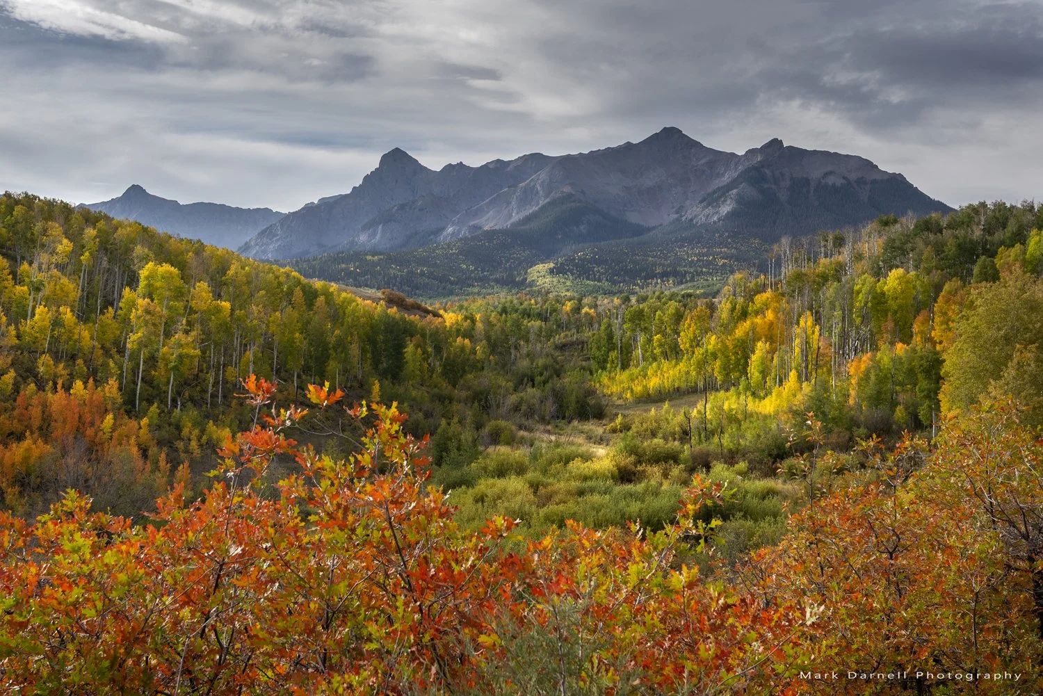 View dramatic, original, natural landscapes of the West — Mark Darnell ...