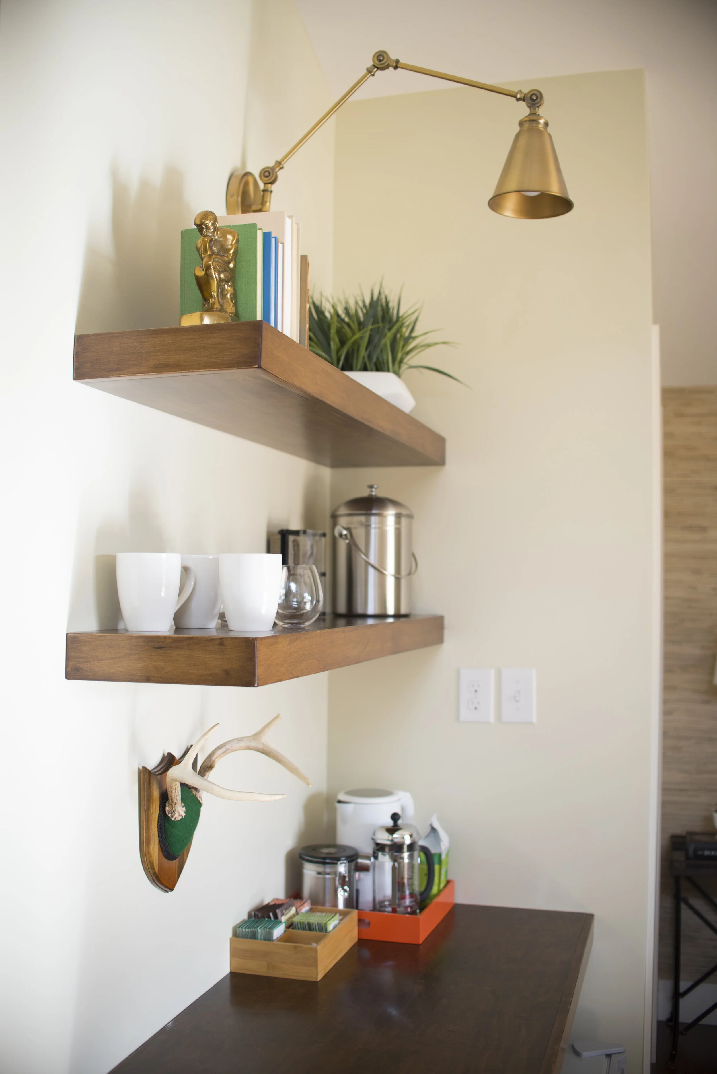 How to style a shelf like a pro — Hausmatter