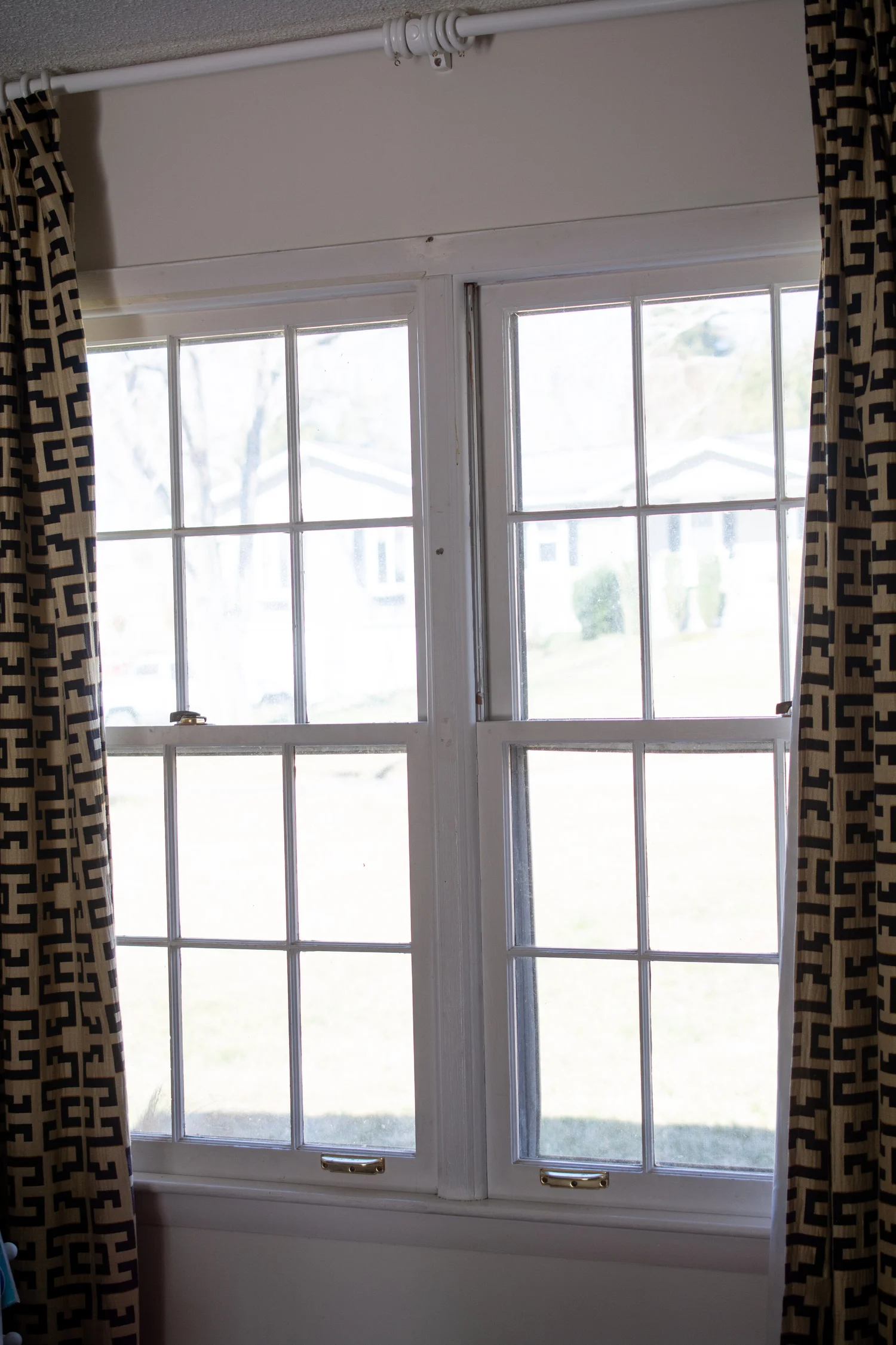 How to paint window frames and muntins the easy way — Hausmatter