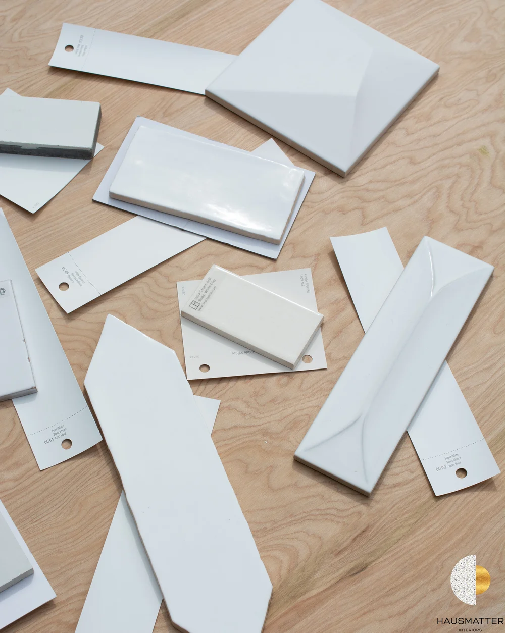 Matching White tile and paint in your bathroom or kitchen — Hausmatter