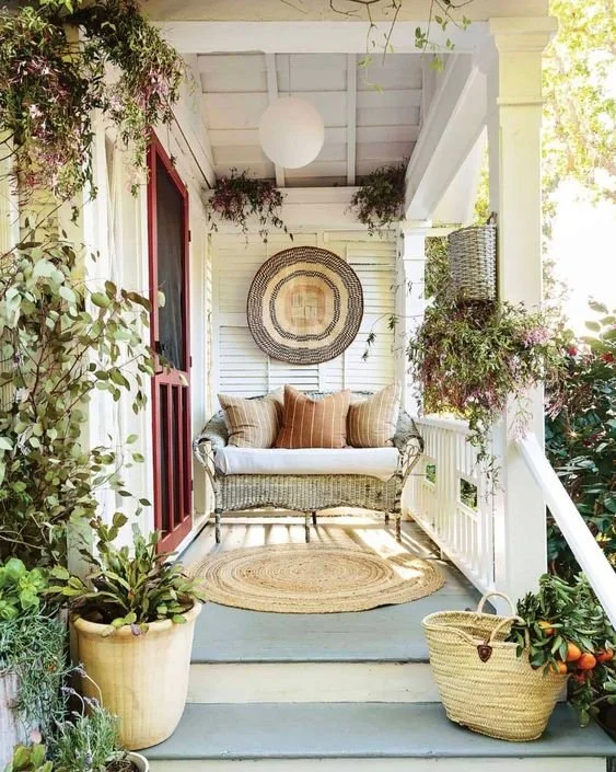 Long Narrow Porch decor ideas — Hausmatter