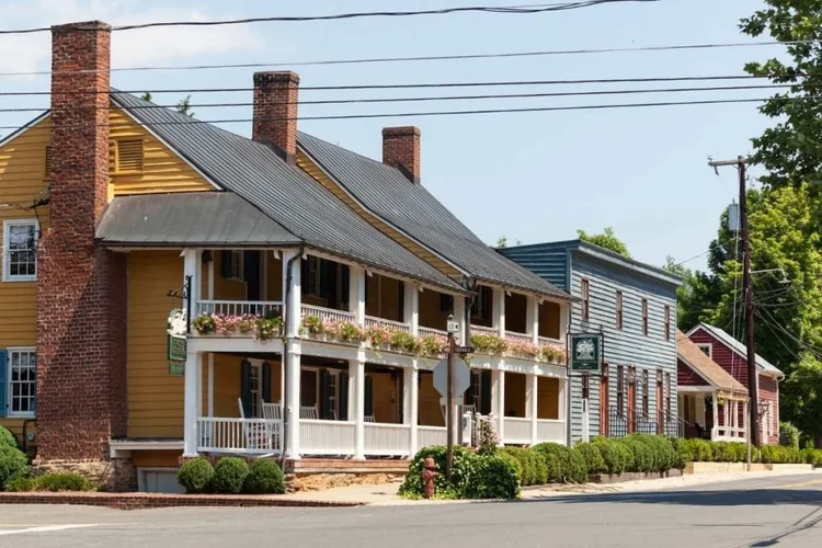 Historic, Exterior Paint Colors of Little Washington Virginia — Hausmatter