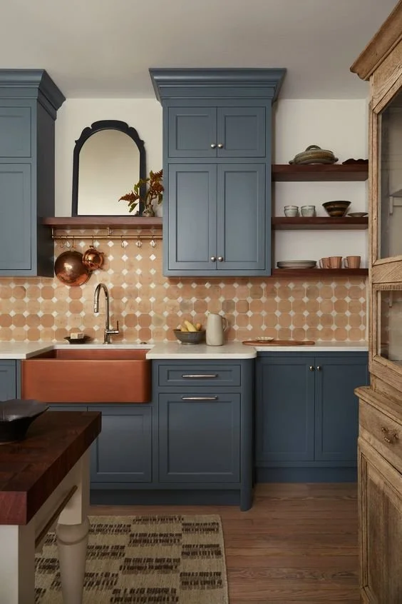 Kitchens with Mirrors — Hausmatter