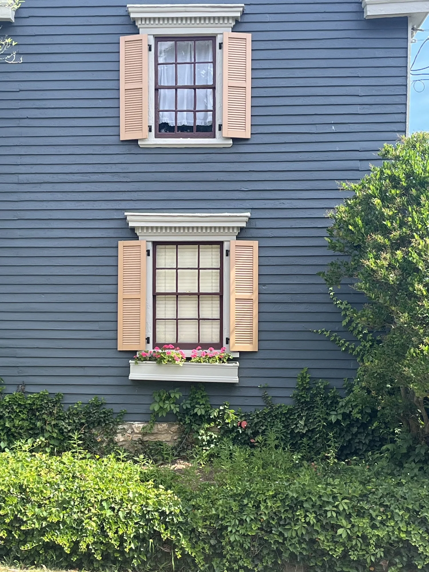 Historic, Exterior Paint Colors of Little Washington Virginia — Hausmatter