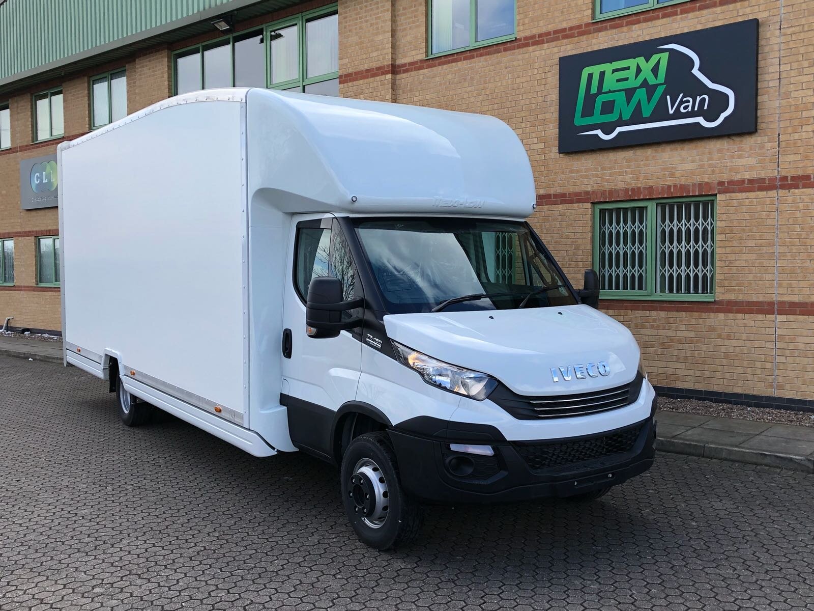 Maxi-Low | Lightweight Commercial Vehicles