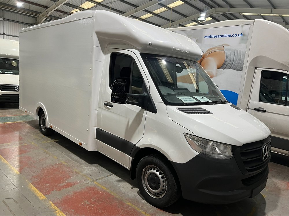 Maxi-Low | Lightweight Commercial Vehicles