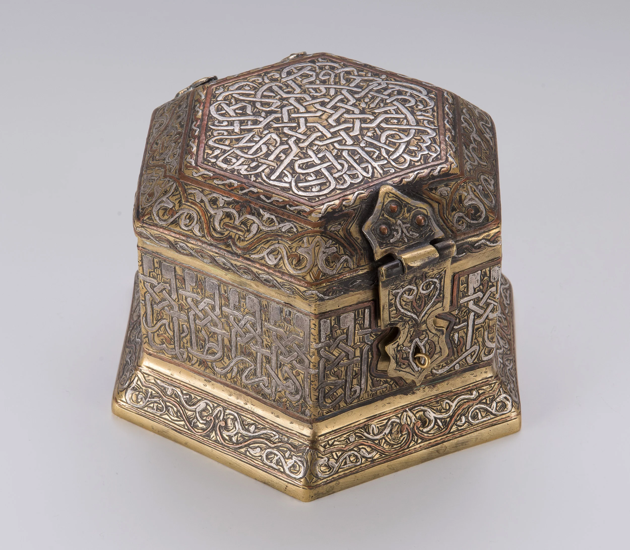 Boxes — The Magic of Damascus Metalwork