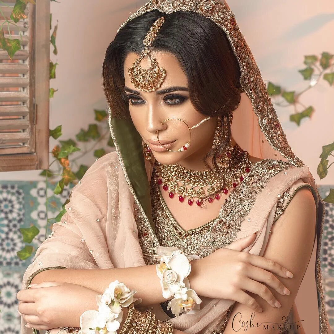 Coshi Makeup — Inside BIBI