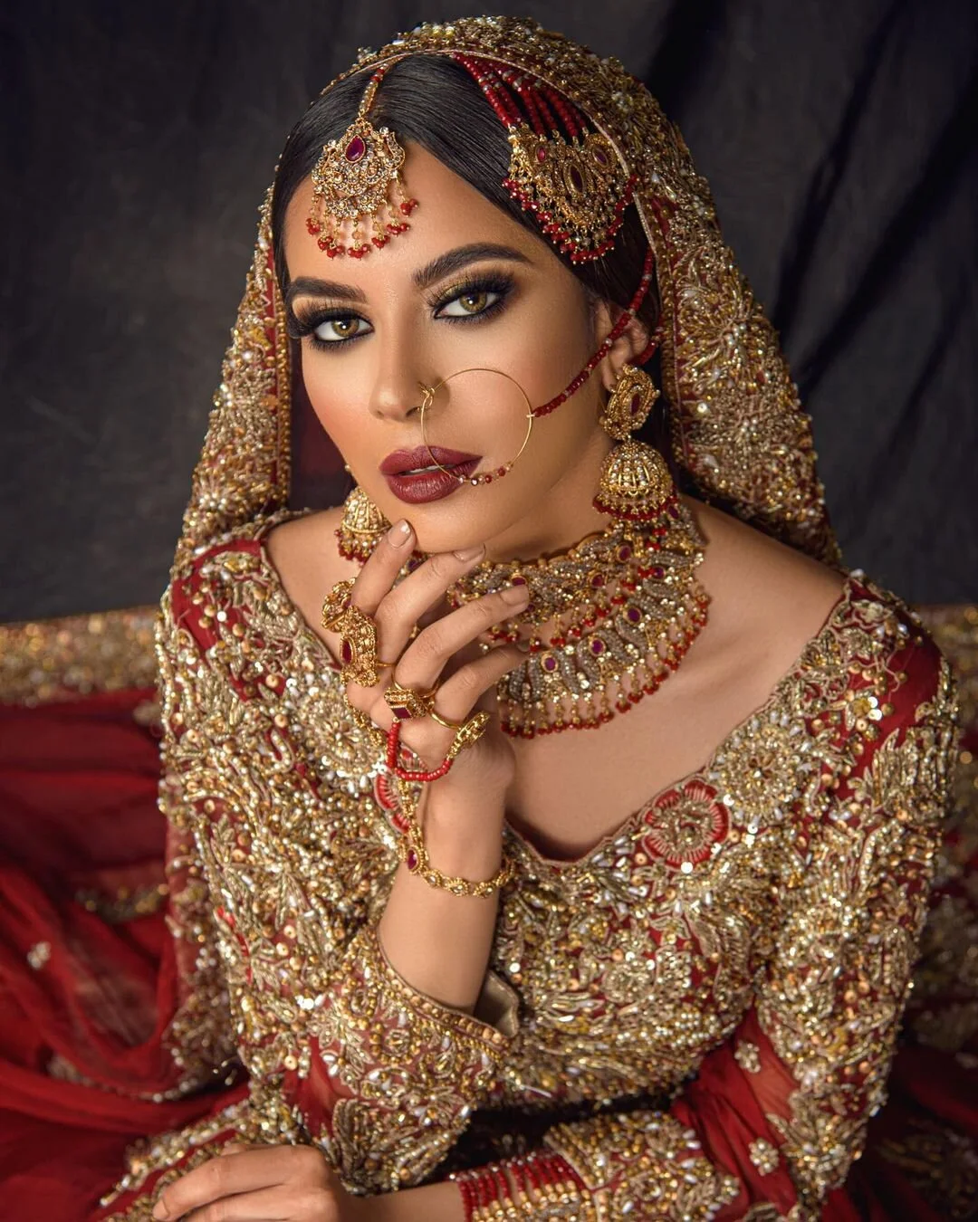 Coshi Makeup — Inside BIBI