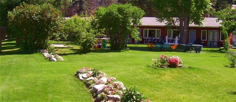Royal Anchor Resort — Discover Naramata
