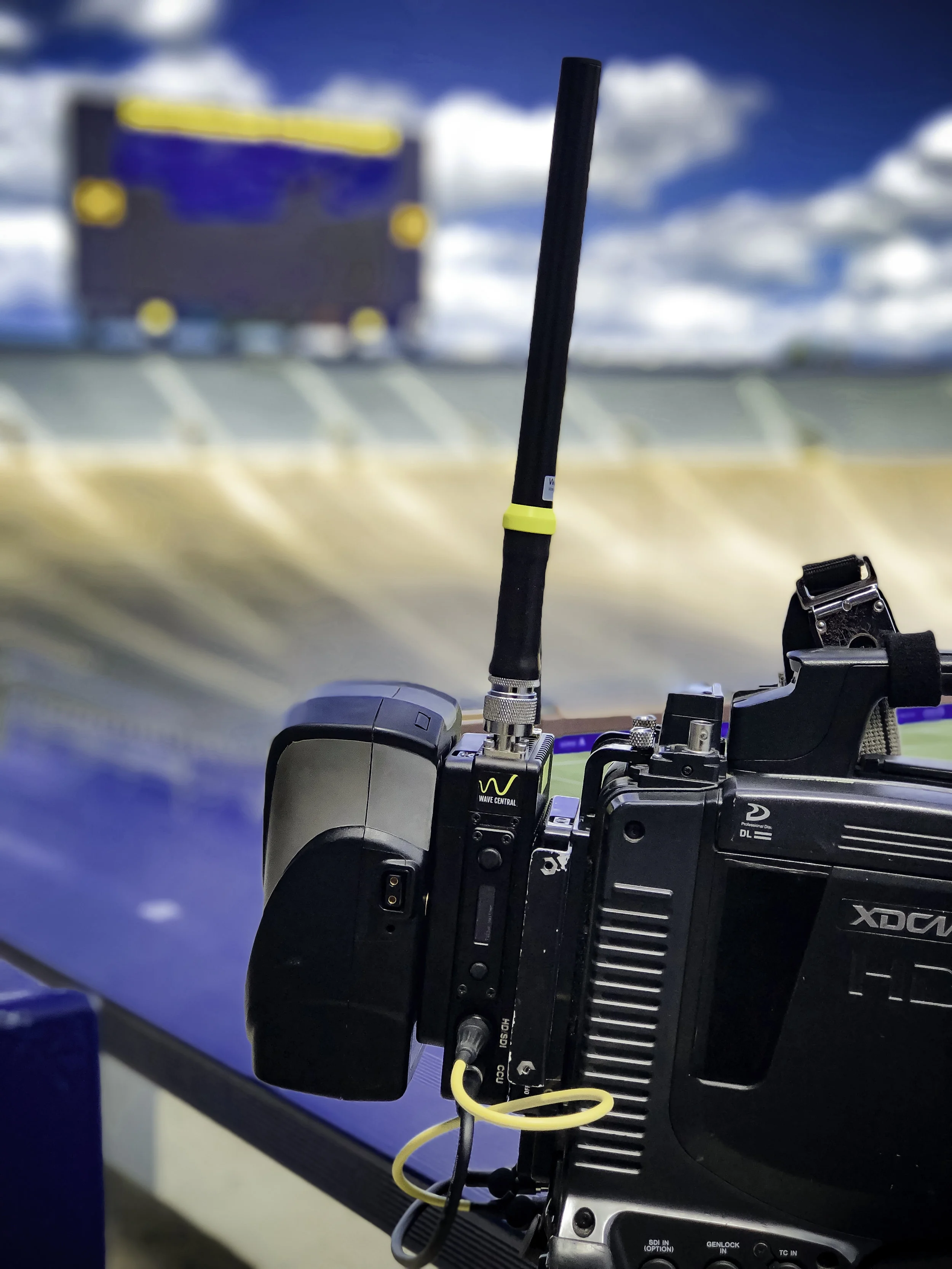 Wave Central | Long-Range Professional Wireless Camera Systems