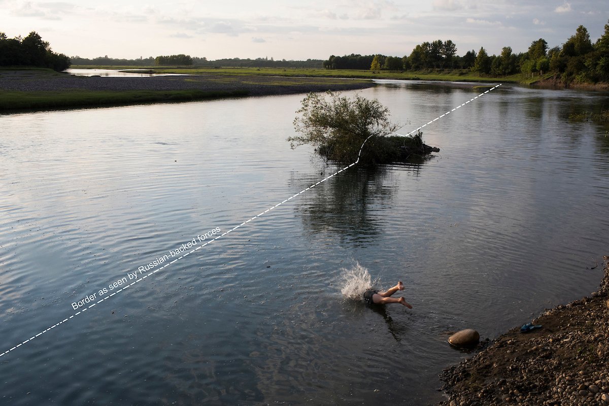 Daro Sulakauri Photographs Georgian Life Amid Ongoing Russian Occupation