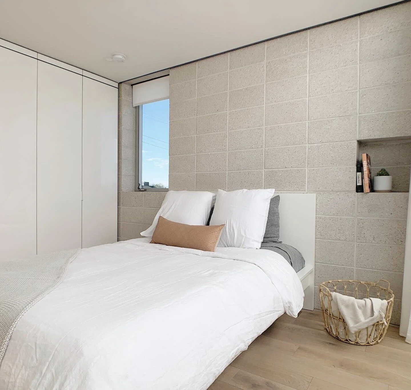 White Stone Flats | Two Bedroom Rentals in Downtown Phoenix — White ...