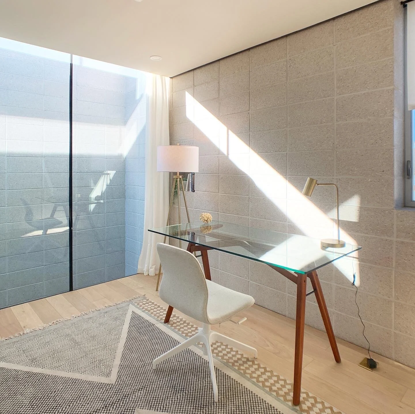 White Stone Flats | Two Bedroom Rentals in Downtown Phoenix — White ...