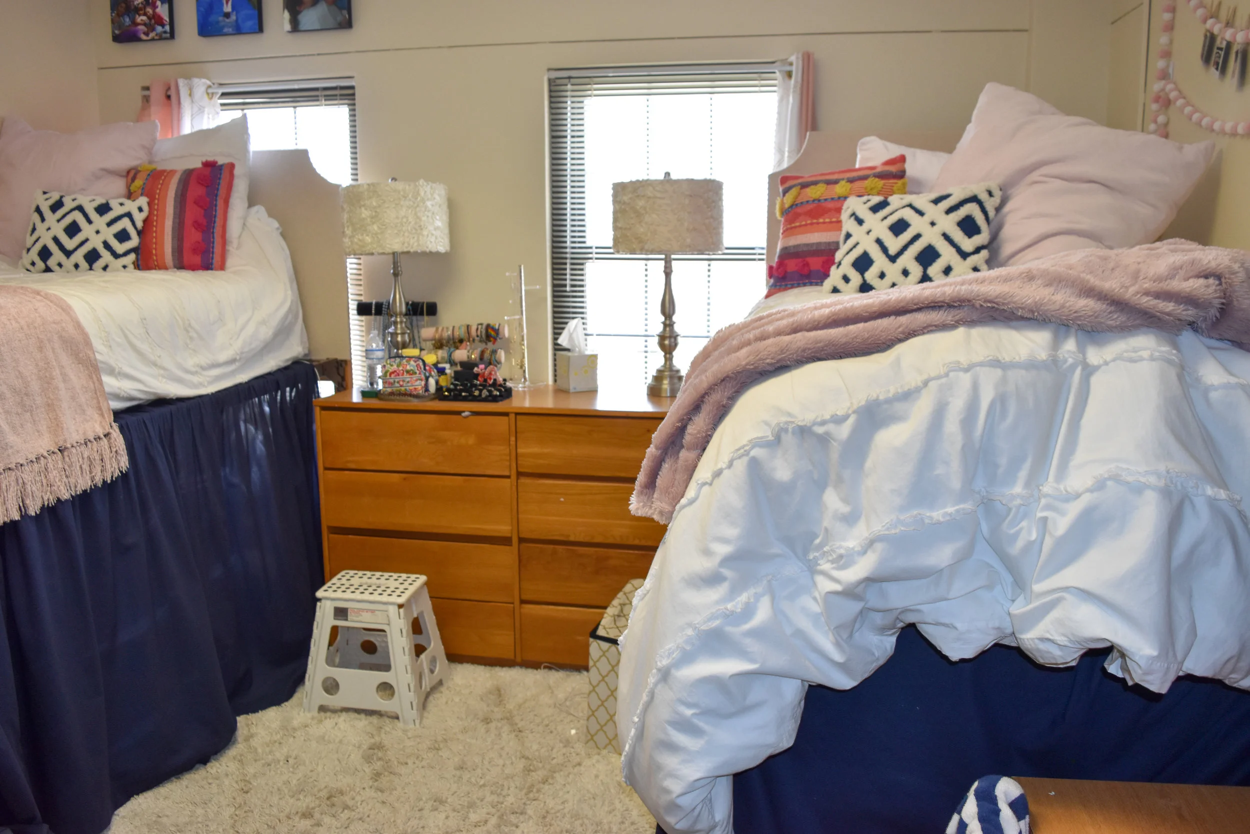 Freshman Dorm Room Tour — XOXO Megan