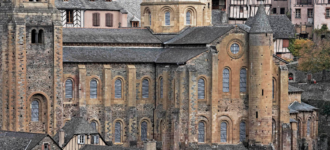 Exterior View: Pierre Soulages’s Conques Windows — Genealogies of Modernity