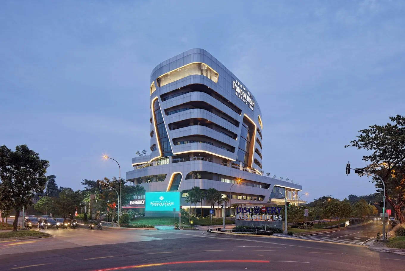 Pondok Indah Hospital Bintaro — Fernando Gomulya Architectural Photography