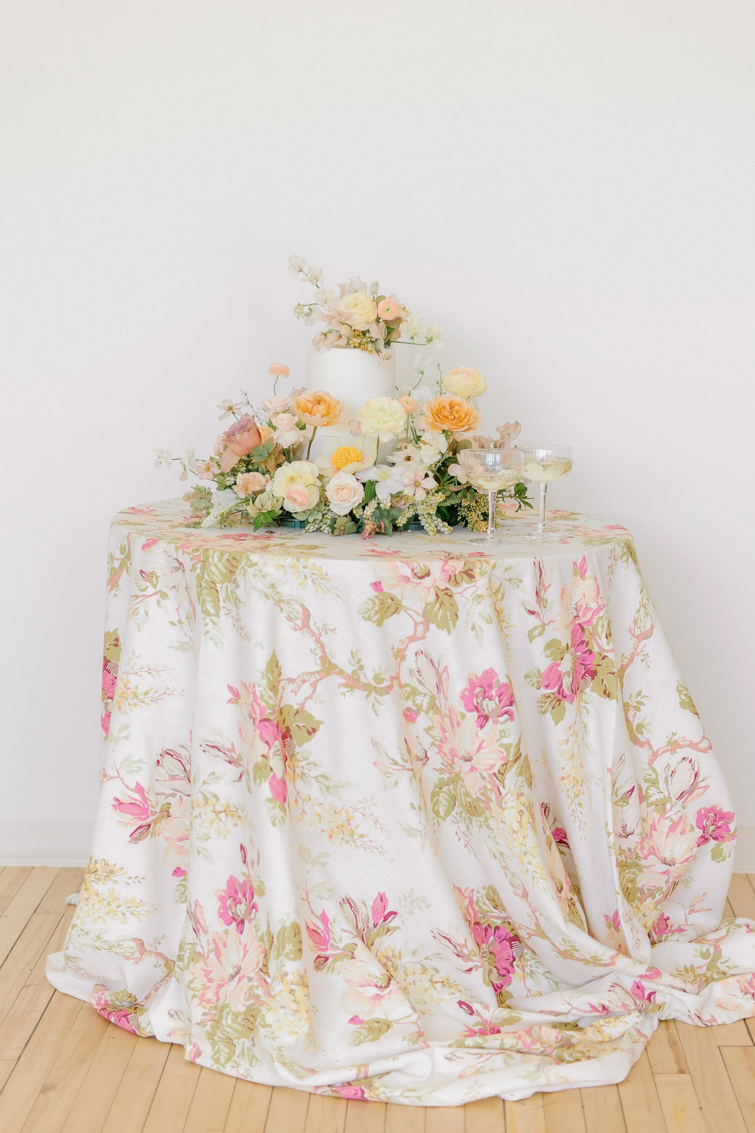 New York Wedding Editorial :: Featuring Fleurish Events — Pink ...