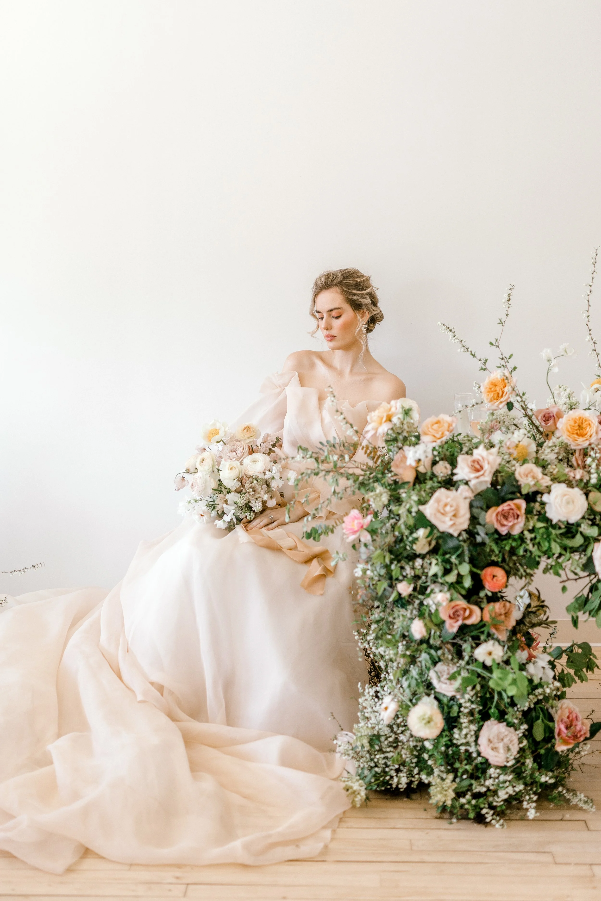New York Wedding Editorial :: Featuring Fleurish Events — Pink ...