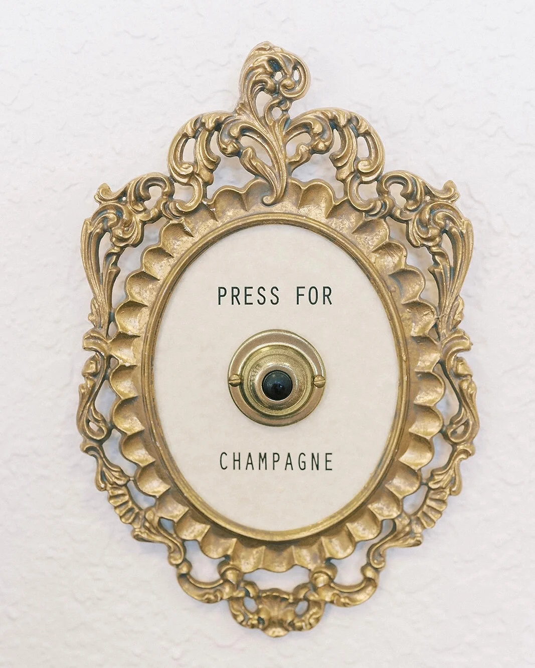 Pink Champagne Designs: Wedding, Event and Brand Design