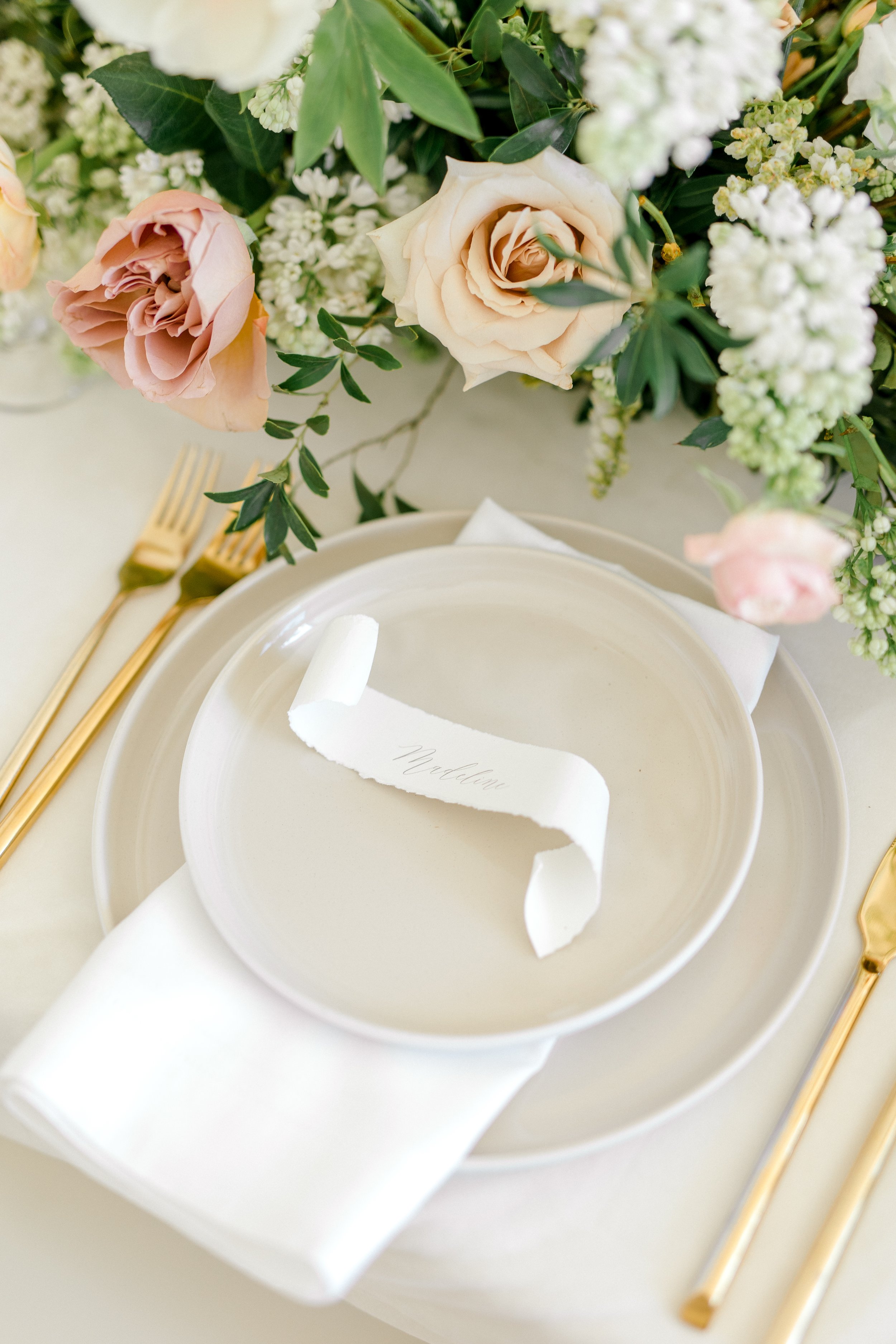 Pink Champagne Designs: Wedding, Event and Brand Design